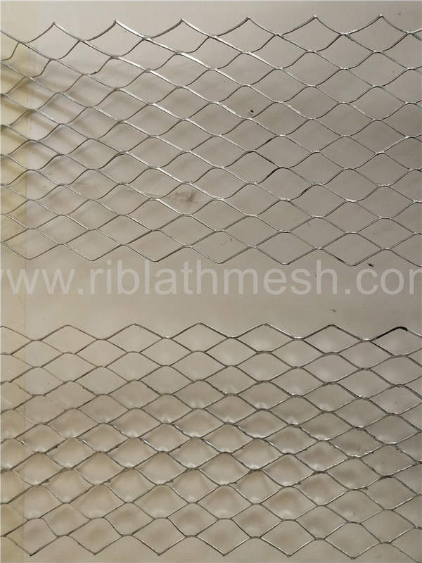 Size 12x25mm Expanded Steel Mesh Lath For Brick Wall Construction Coil Mesh